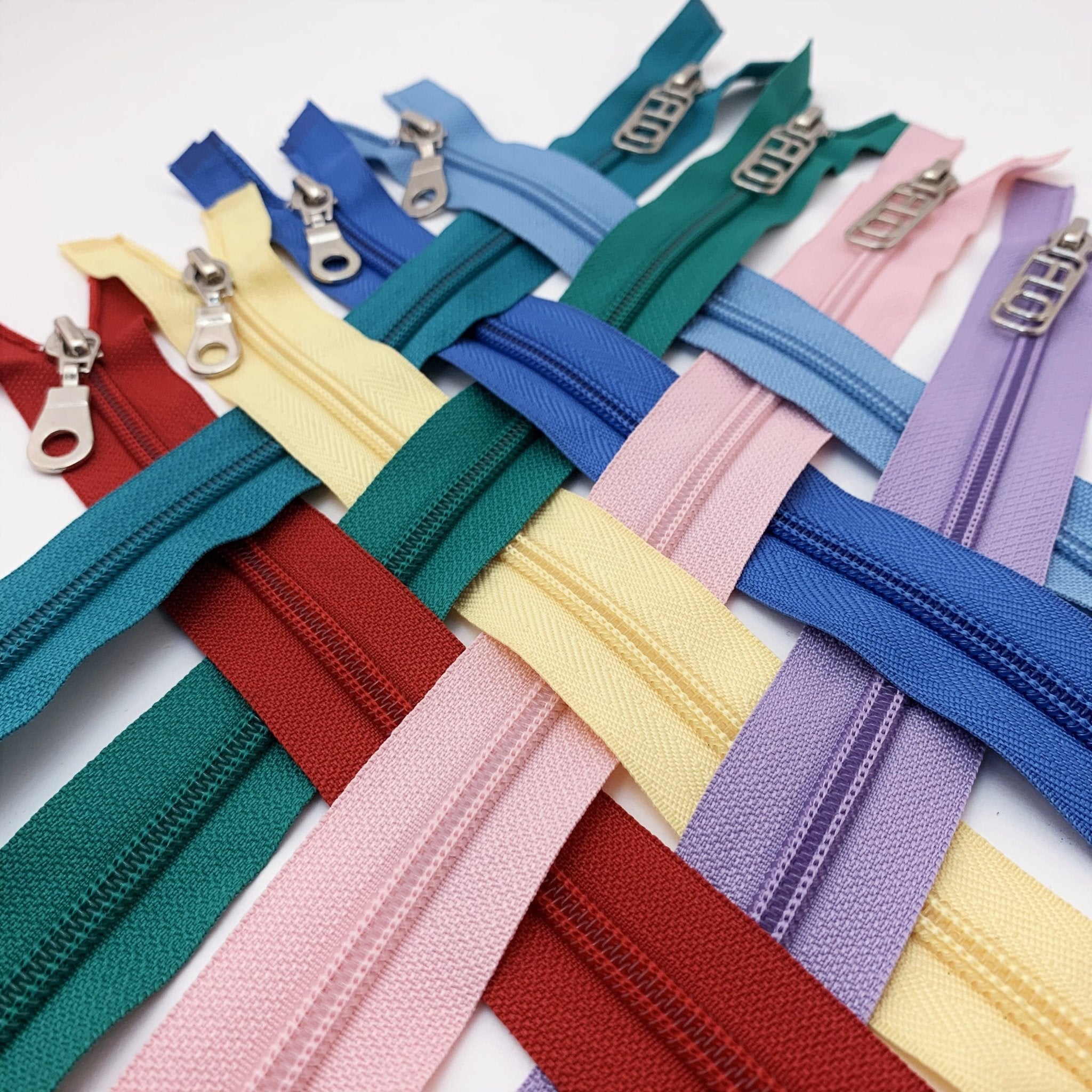 zippers-209902.jpg?v=1738966468