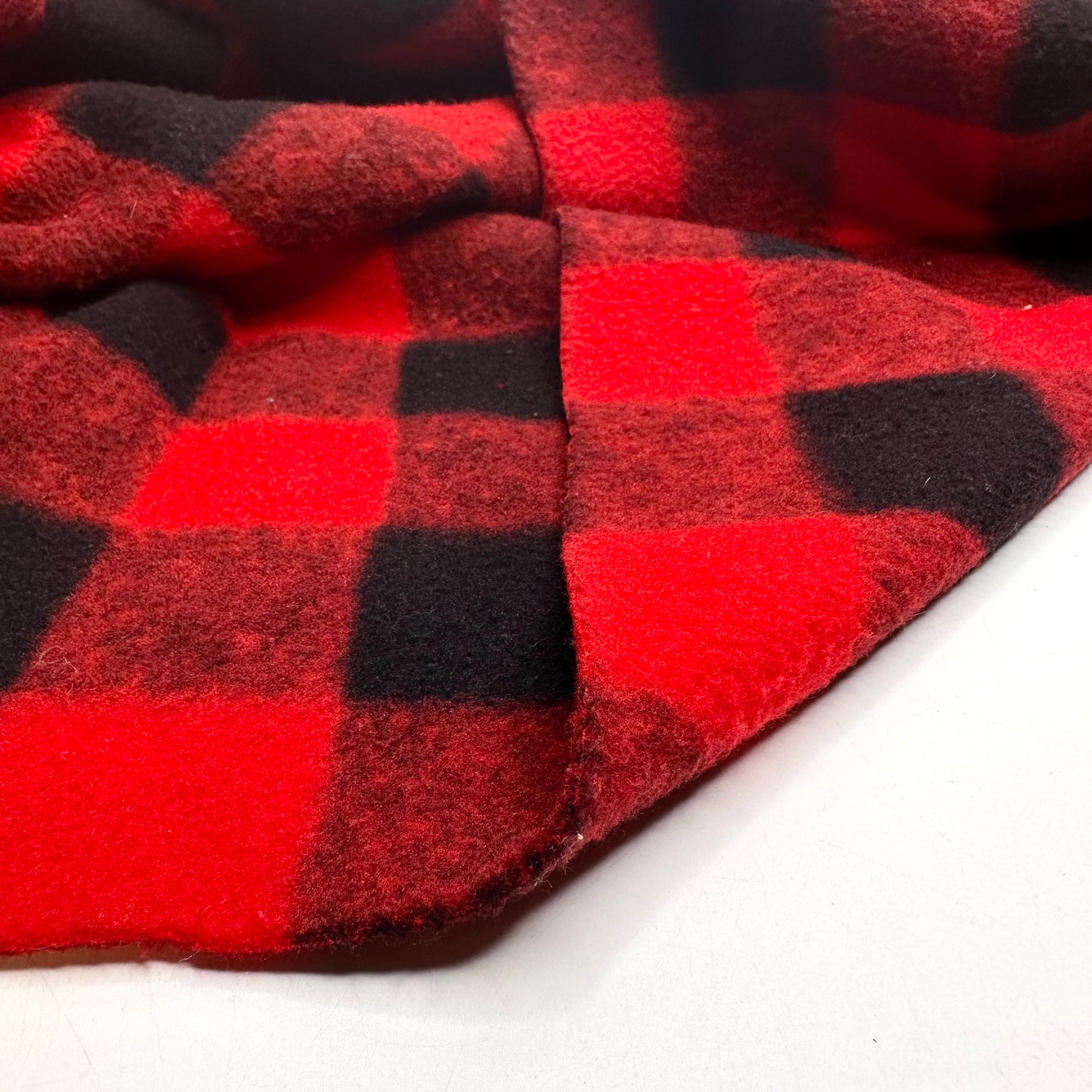 Im A Lumberjack - Fleece Poly Knit - Red/Black Plaid - 2M Bundle | FABCYCLE
