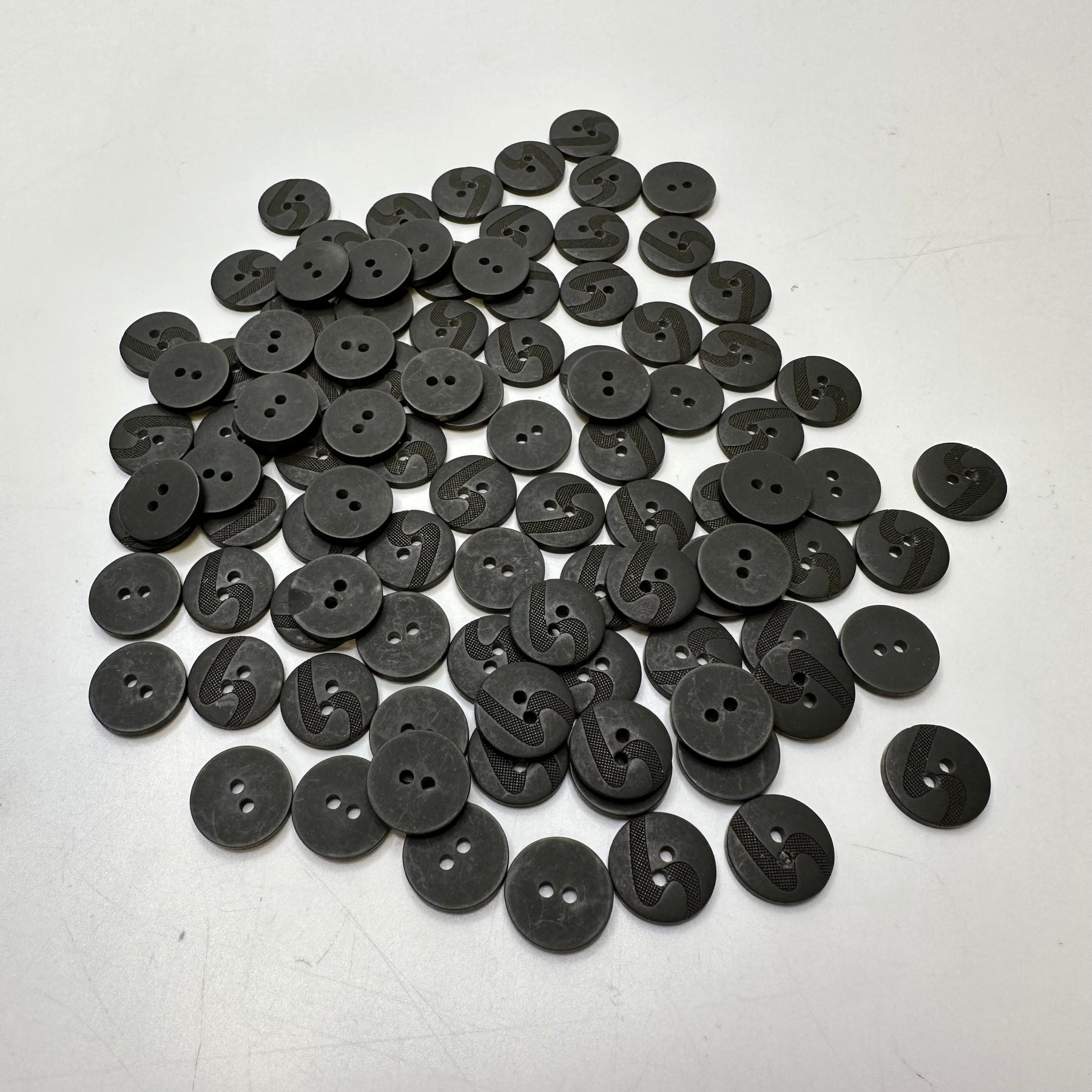 2 Hole Button - 10MM Plastic - Dark Grey - 100 Pack | FABCYCLE