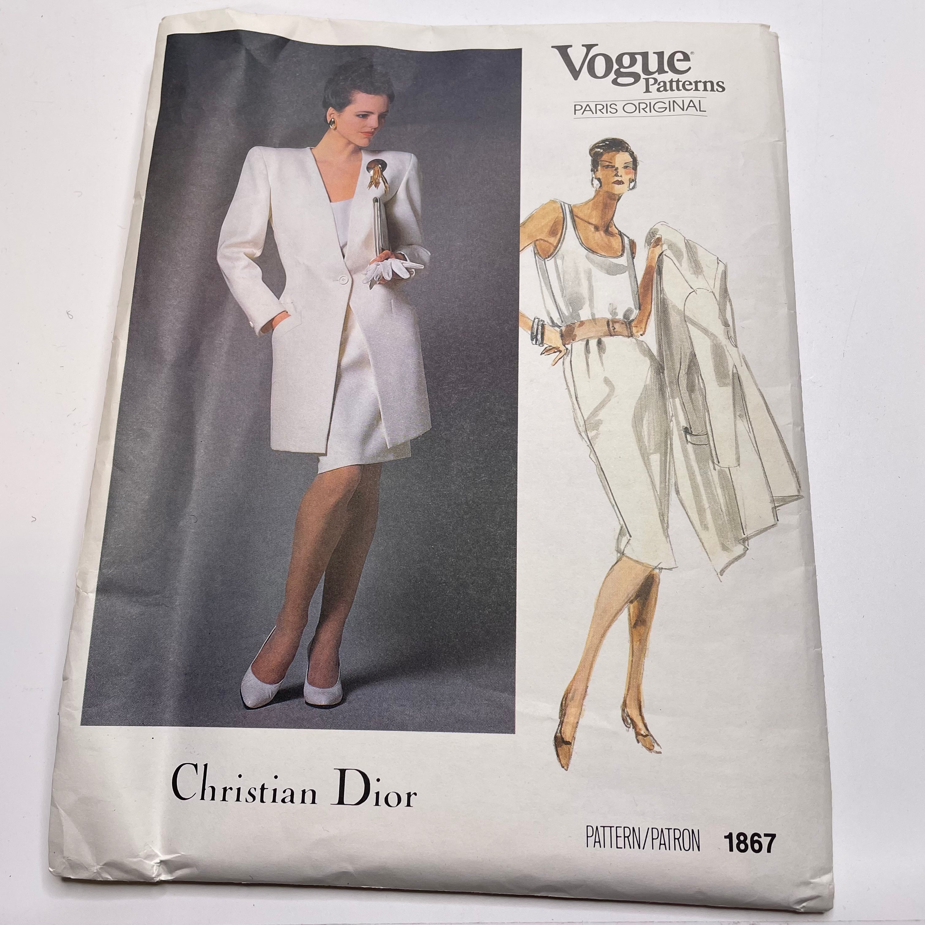 Sewing Pattern - Womenswear - Vogue 1867 | FABCYCLE